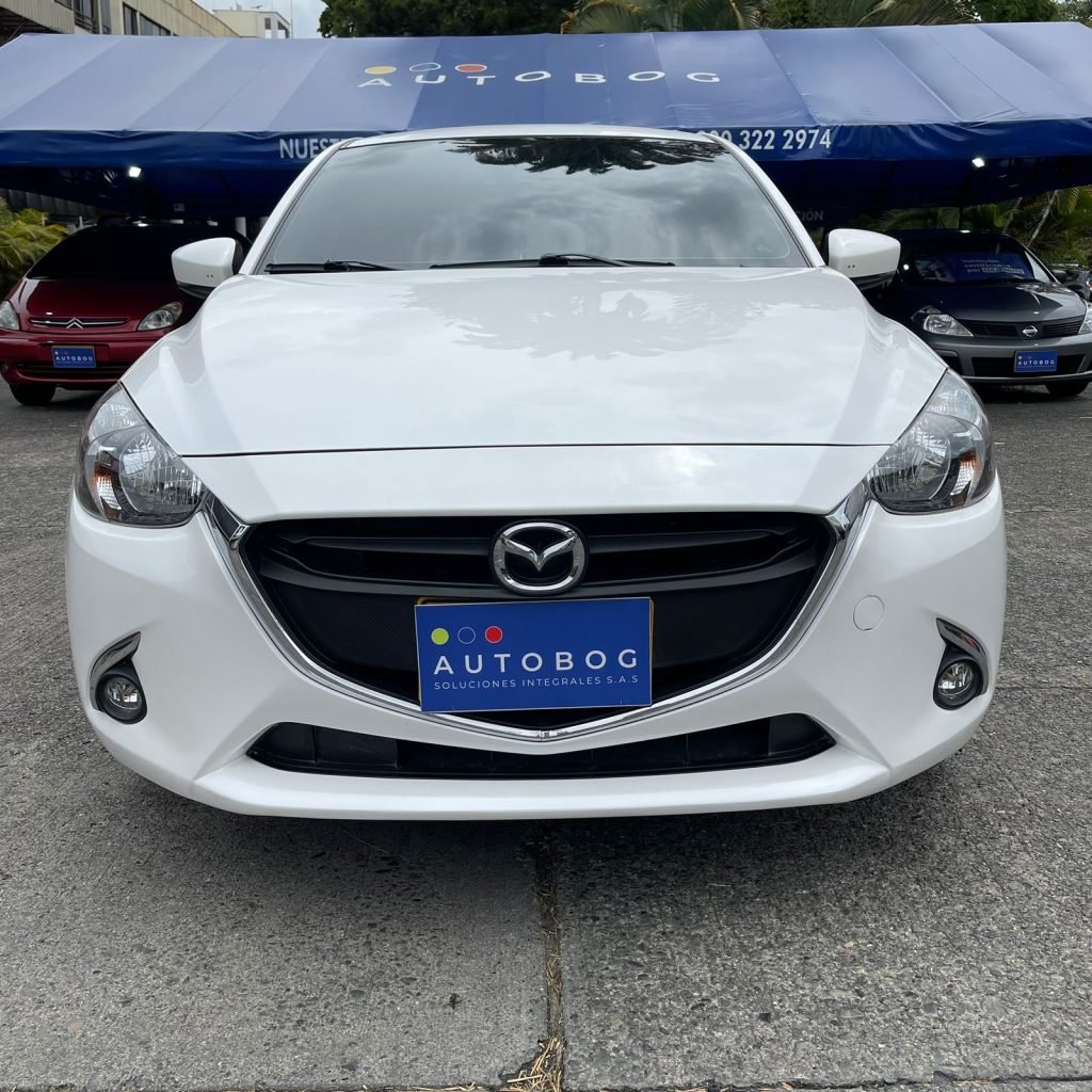 Mazda 2 Touring Sedan 2020 - autobog